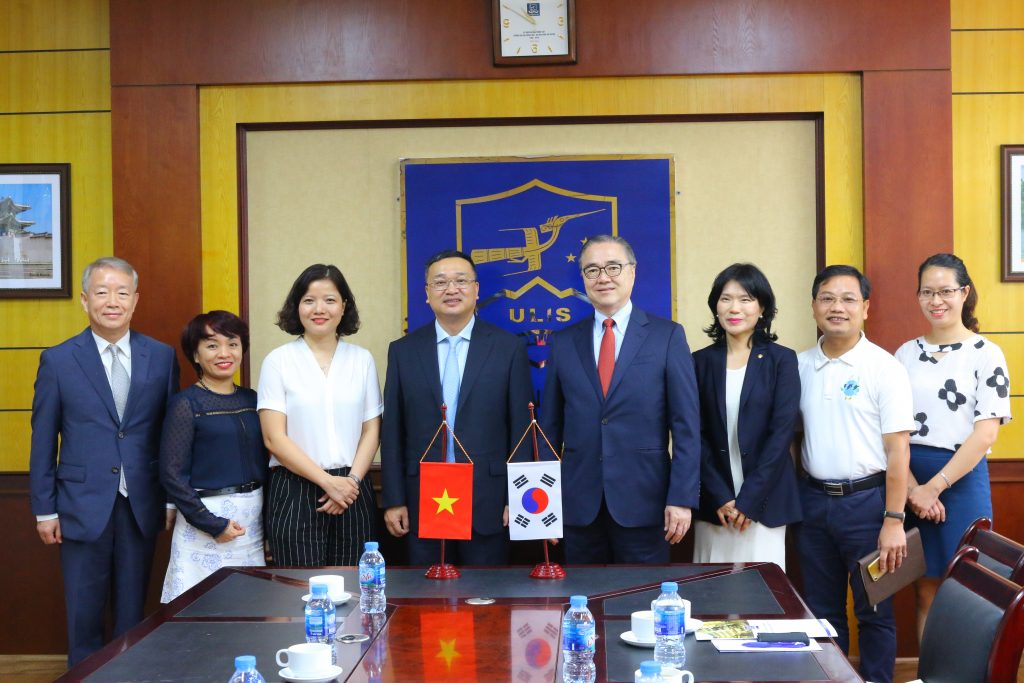 University of Languages and International Studies enhances cooperation ...