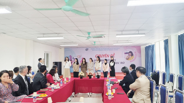 Internship program at Newton 5 Primary – Secondary School for ULIS ...