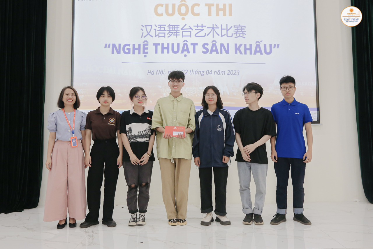 Excellent group of ULIS students won First Prize at 1st Theatrical Arts ...
