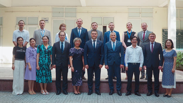 FLSS welcomes the delegation of Ministry of Education of Republic of ...