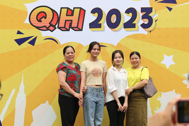 Admission for QH.2023.F1 students – University of Languages and ...