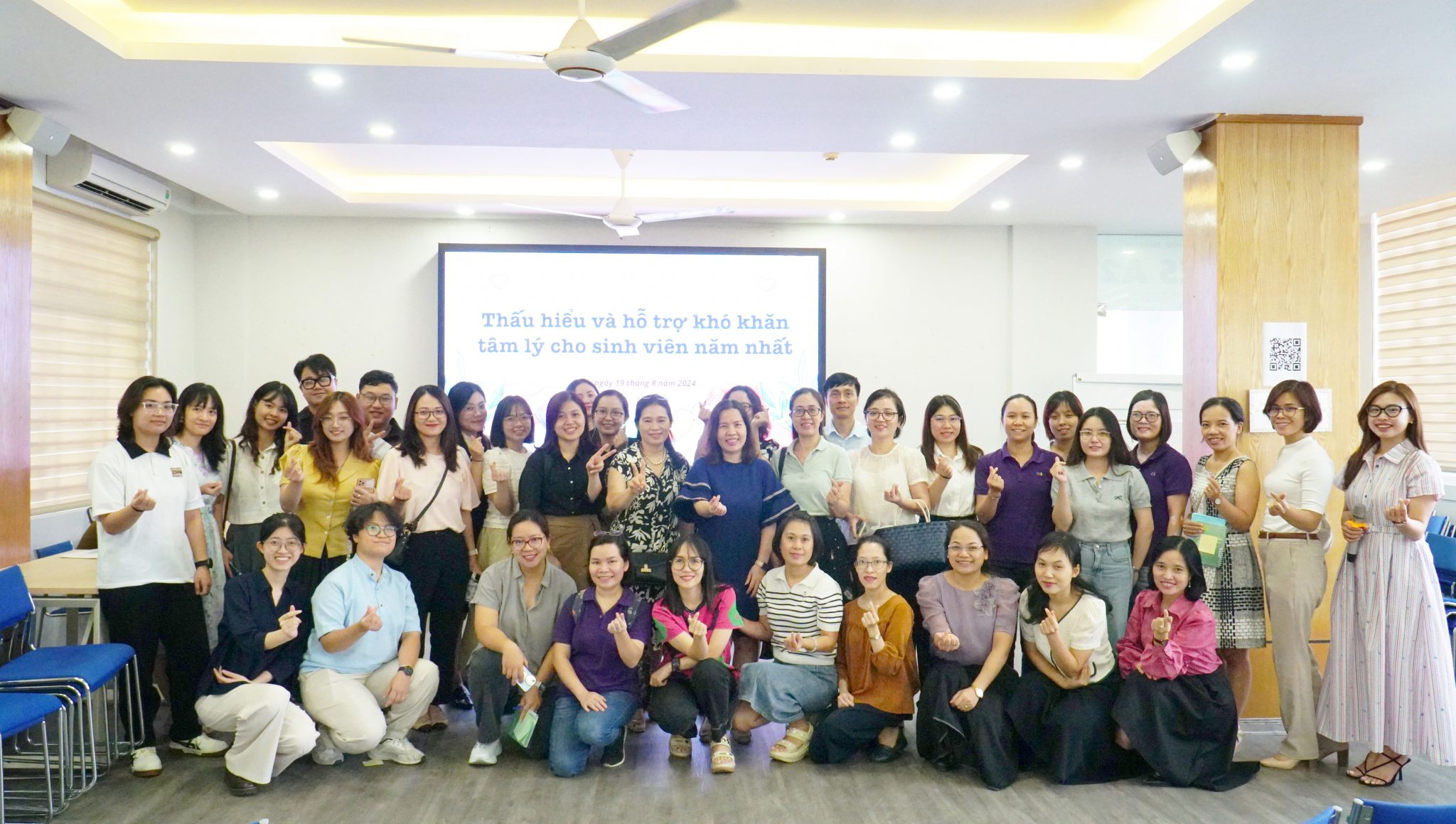 Training form teachers of QH.2024 cohort – University of Languages and ...