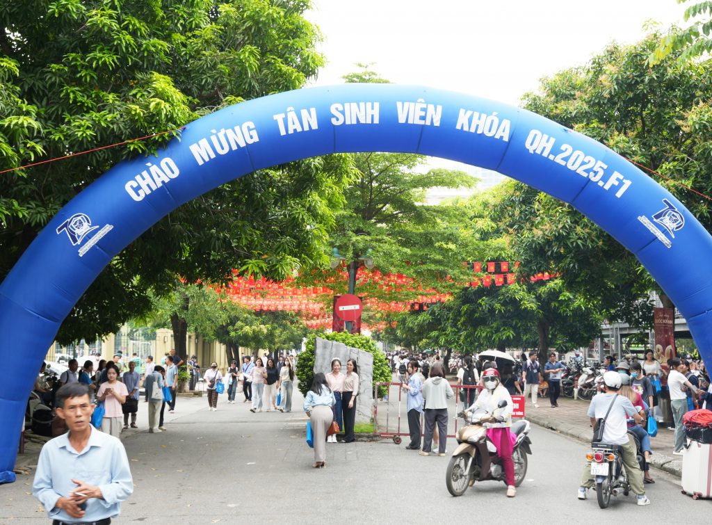 A Vibrant Welcome for ULIS Freshmen of QH.2025.F1 – University of ...